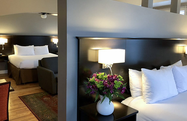 Chicago Hotel Accommodations | Best Western Hawthorne Terrace