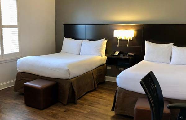 Chicago Hotel Accommodations | Best Western Hawthorne Terrace