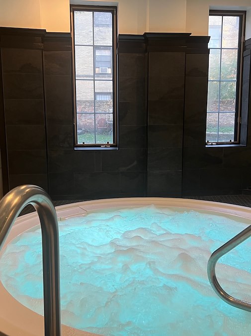 Chicago Hotel - BEST WESTERN PLUS Hawthorne Terrace